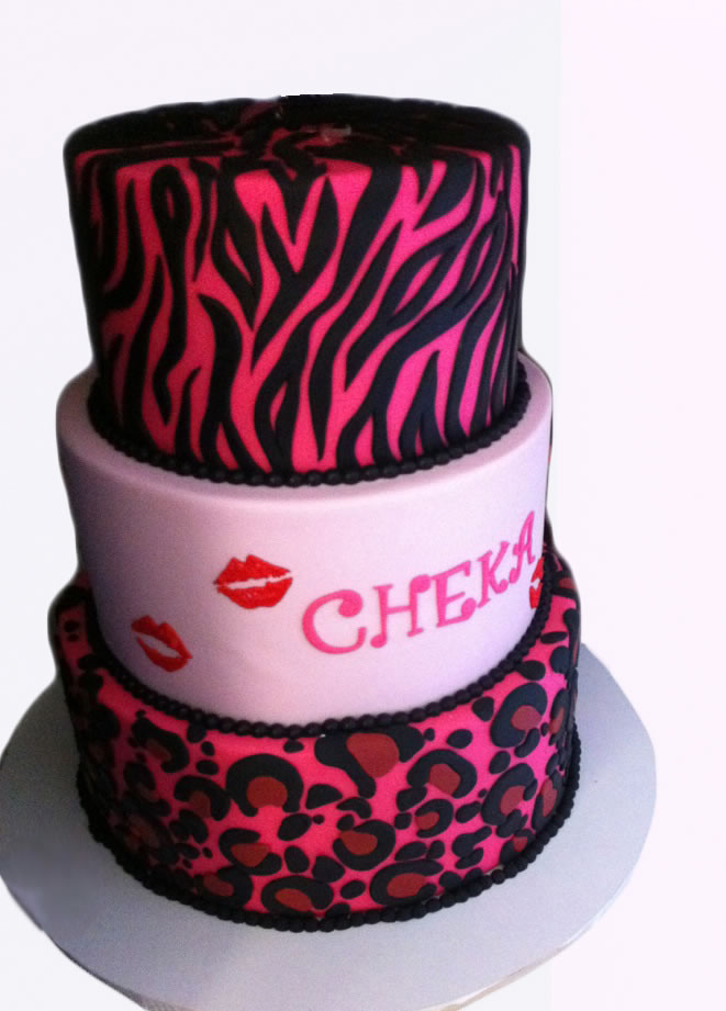 Animal skin pattern cake with kisses – Maddies Cakes